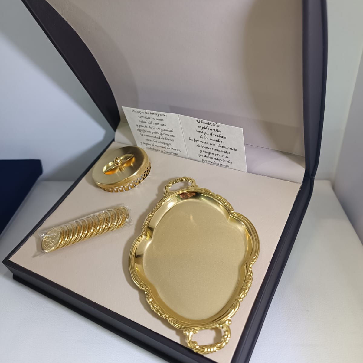 Arras Oro Laminado Amarillo Moneda Virgen de Guadalupe – Joyerias London